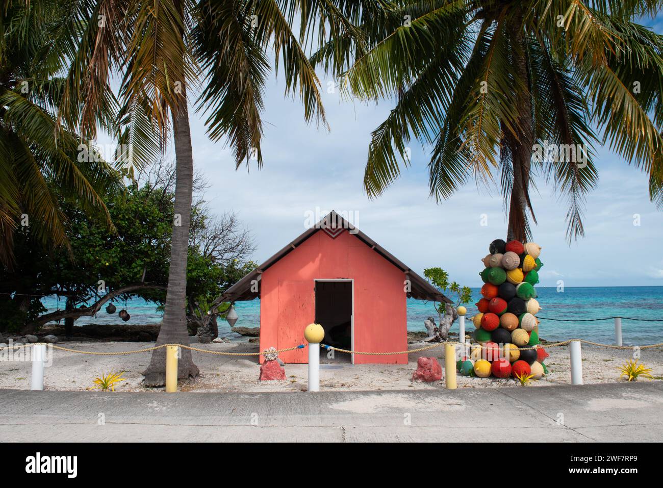Rotoava Village, Fakarava, French Polynesia Stock Photo - Alamy