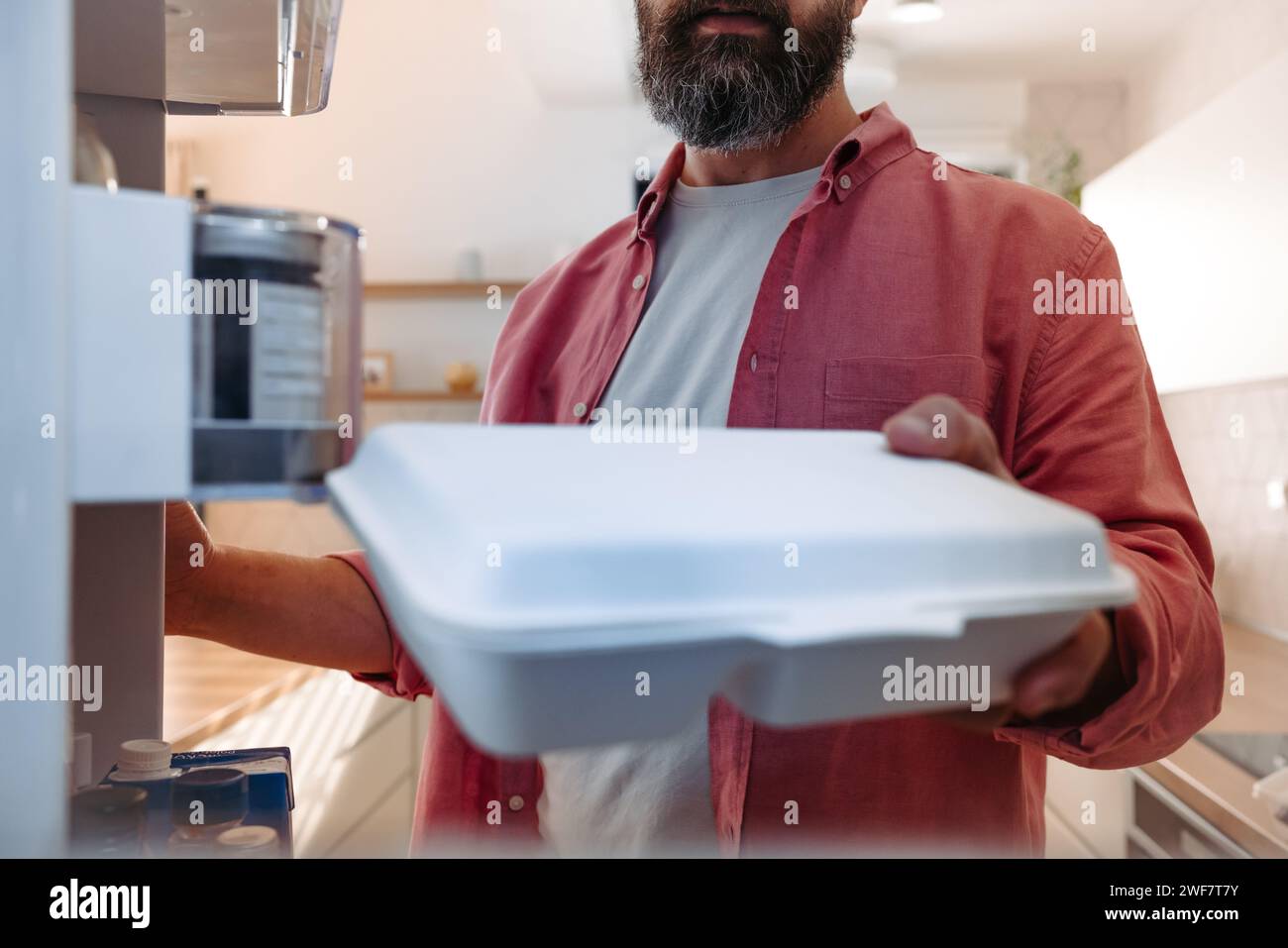 Reducing food waste hi-res stock photography and images - Alamy