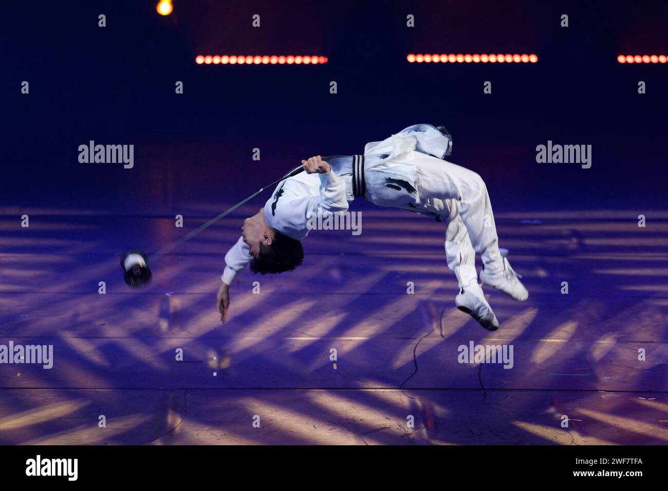 Troupe du Chemin de Fer, Xiangiu Yan, diabolo, China, competing during ...