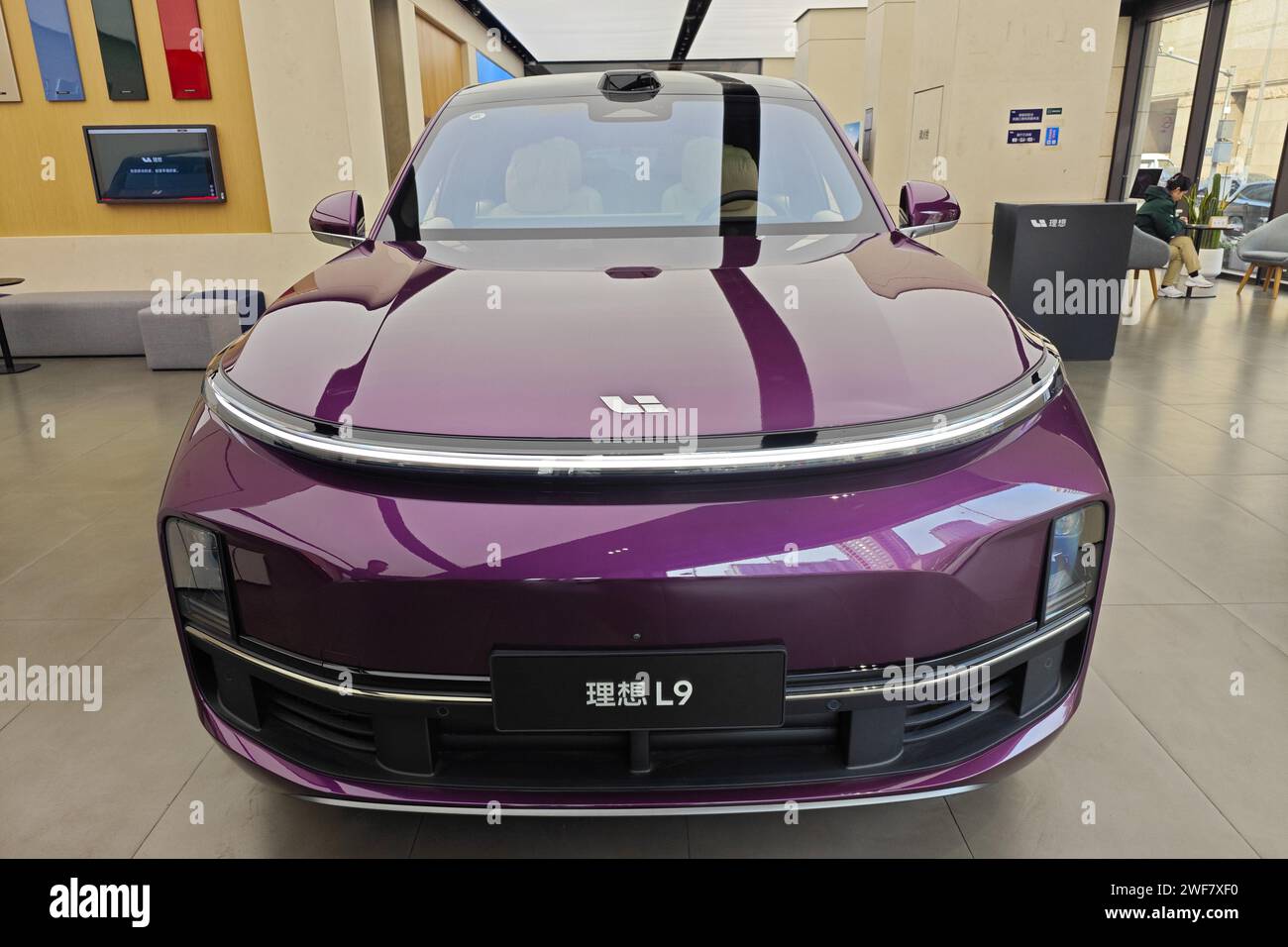 SHANGHAI, CHINA - JANUARY 29, 2024 - An L9 model is displayed at an Li ...