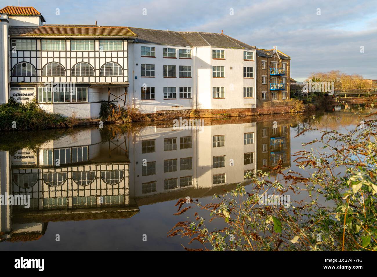 Reflection of buildings in water of River Tone, Dellers Wharf, Taunton ...
