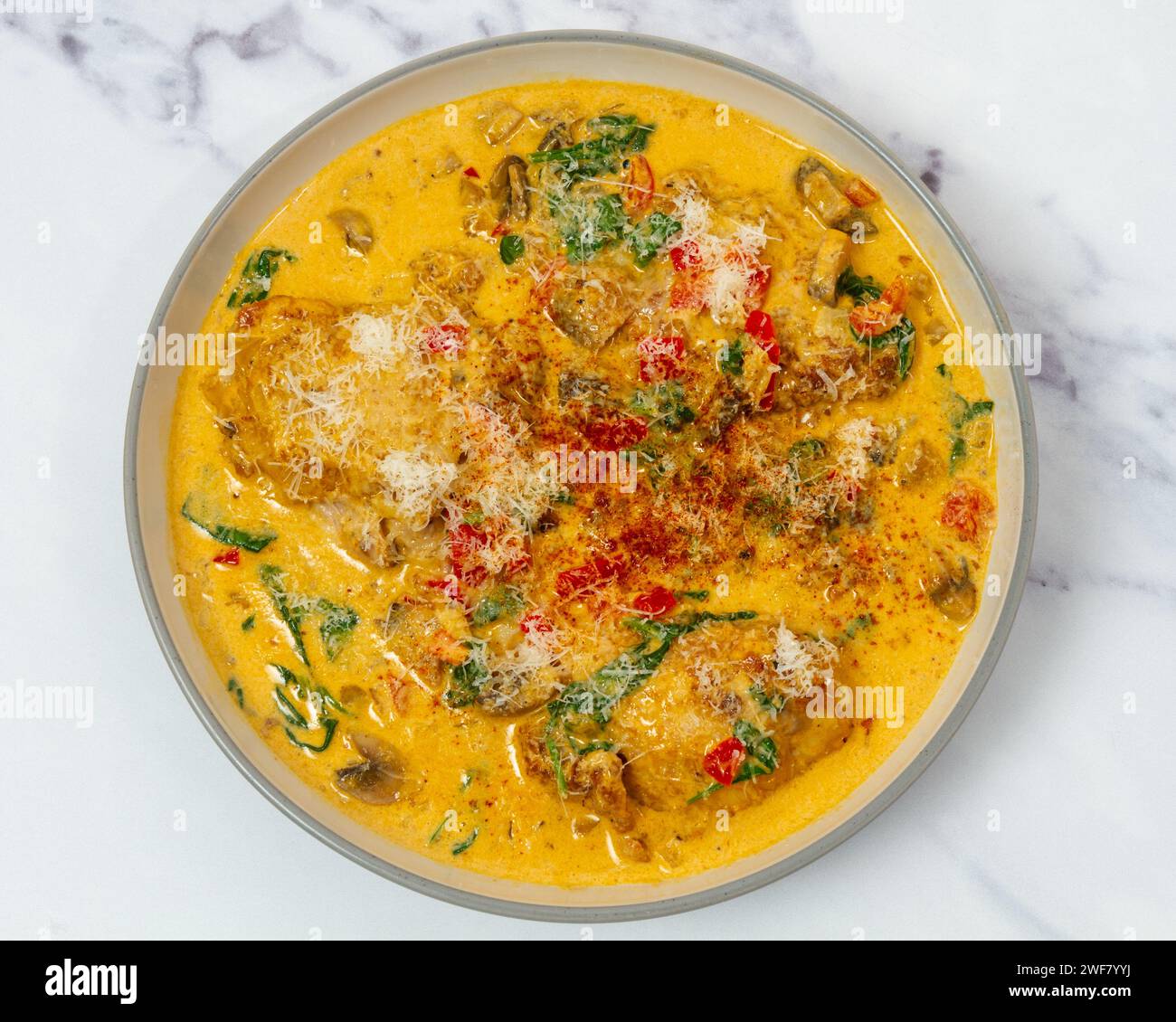 Tuscan chicken from above Stock Photo - Alamy
