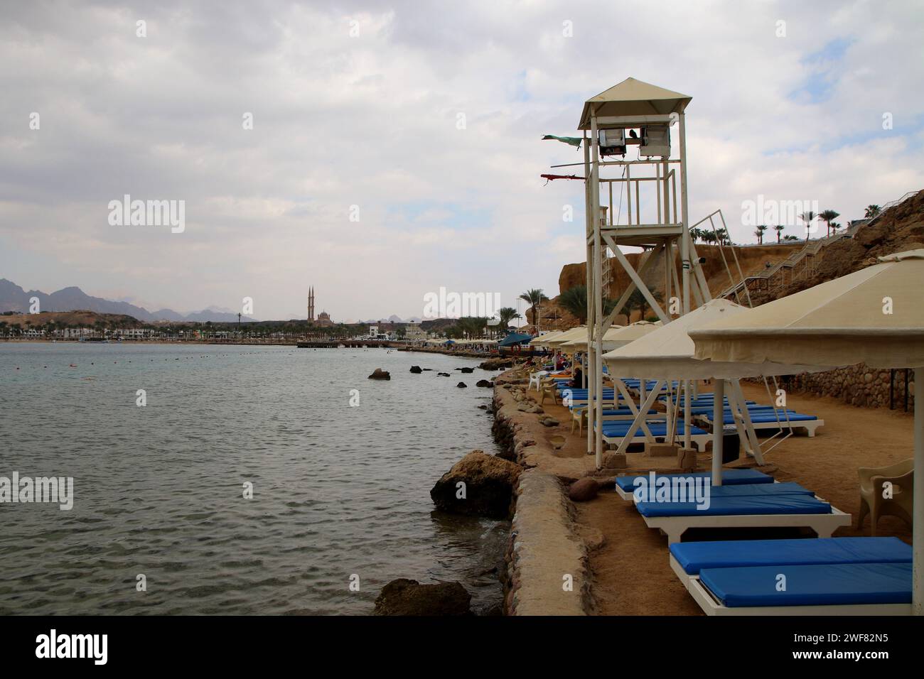 Sharm El Sheikh, Egypt. 28th Jan, 2024. Sun beds where tourists relax ...
