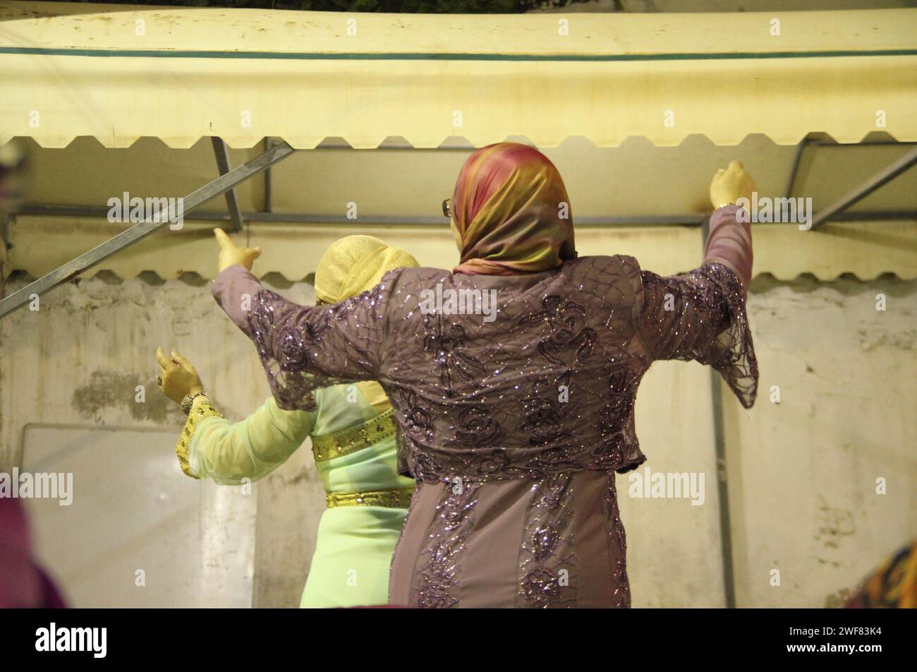 Arab women dancing at the wedding Stock Photo - Alamy