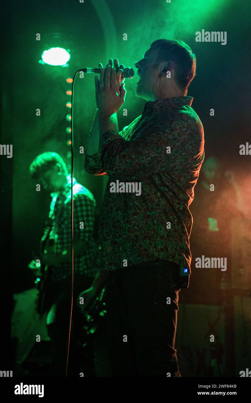 Stephen Holt, lead singer of the Inspiral Carpets, performing at their ...