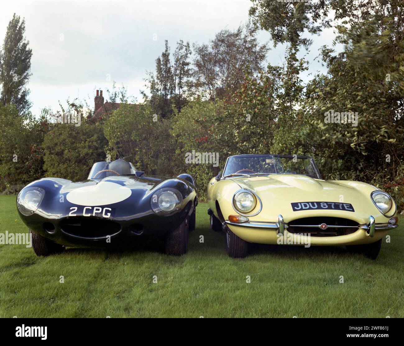 Open two seater jaguar e type hi-res stock photography and images - Alamy