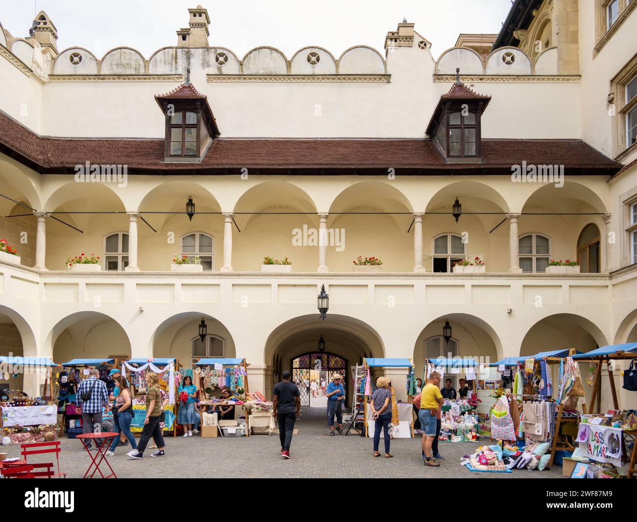 Old market courtyard hi-res stock photography and images - Alamy