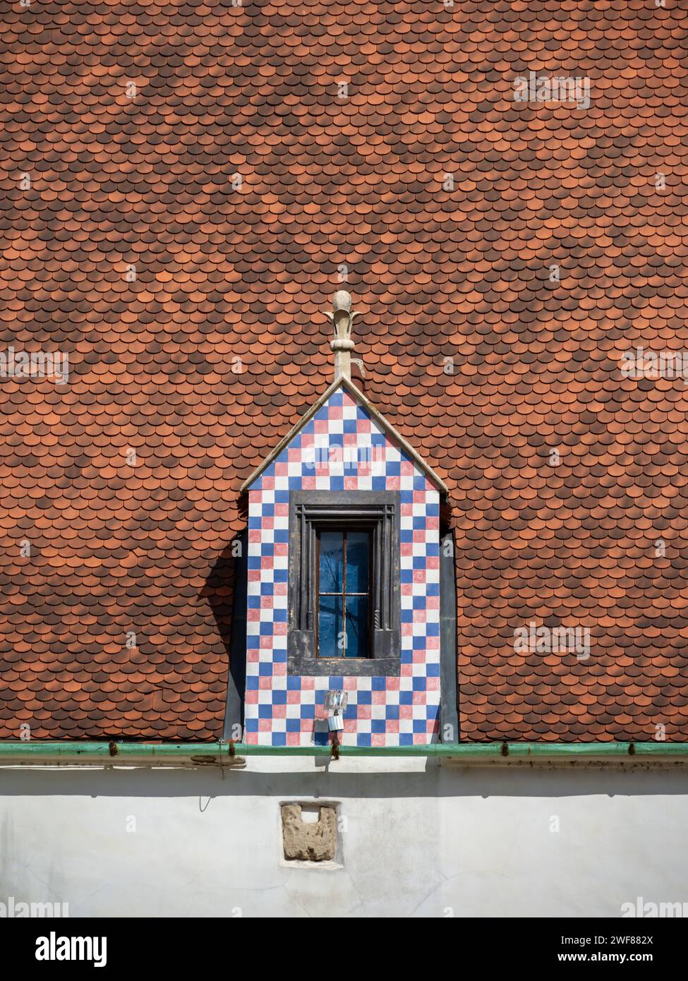 Town hall roof hi-res stock photography and images - Alamy