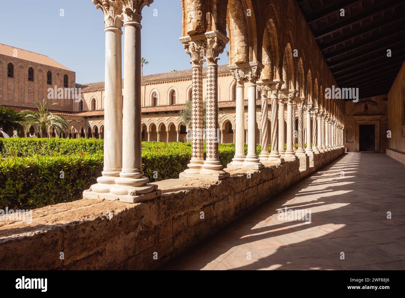 Monreale Cathedral cloister, colonnade with byzantine columns. Palermo ...