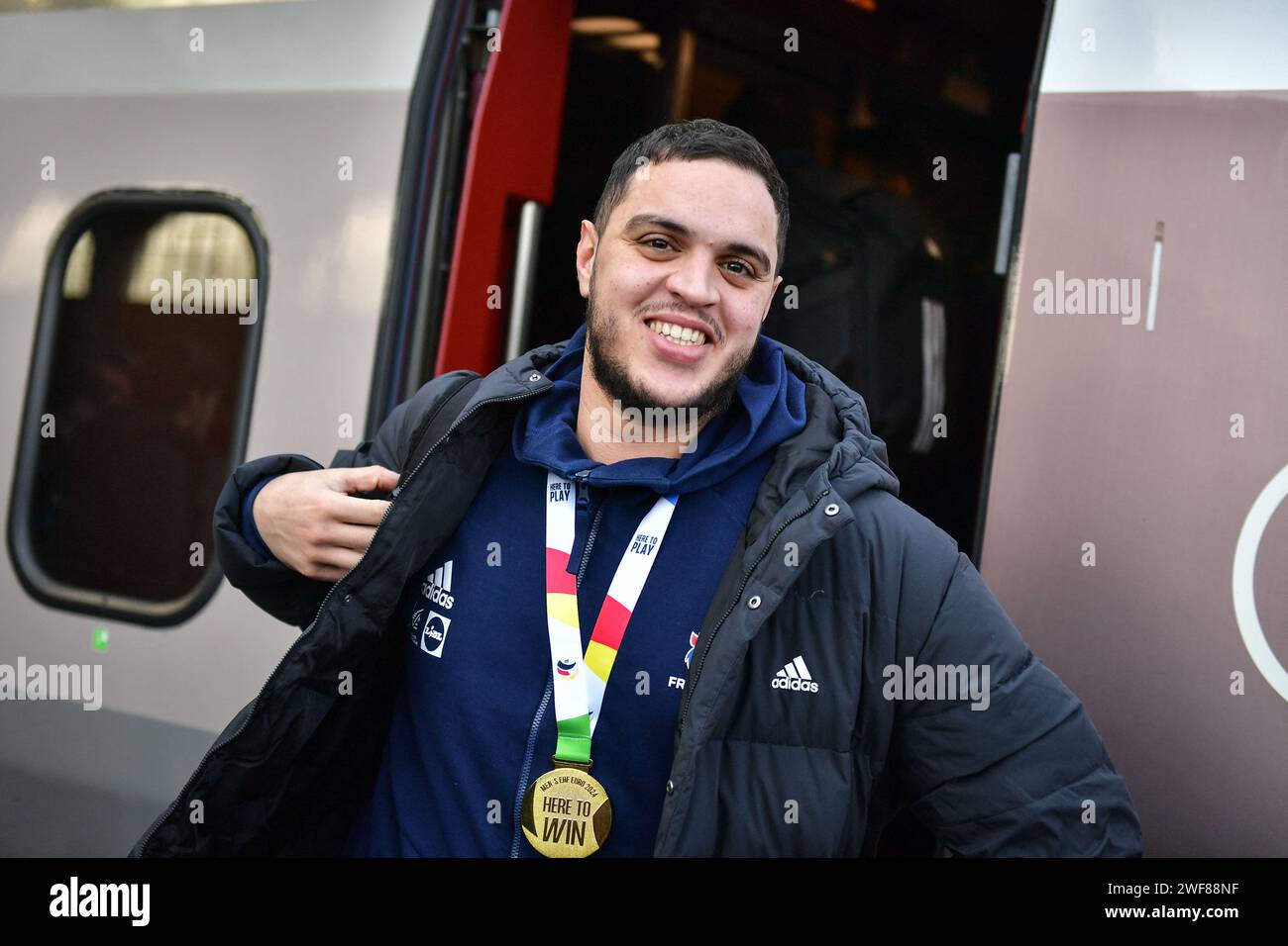 Paris, France. 29th Jan, 2024. France's goalkeeper Samir Bellahcene ...