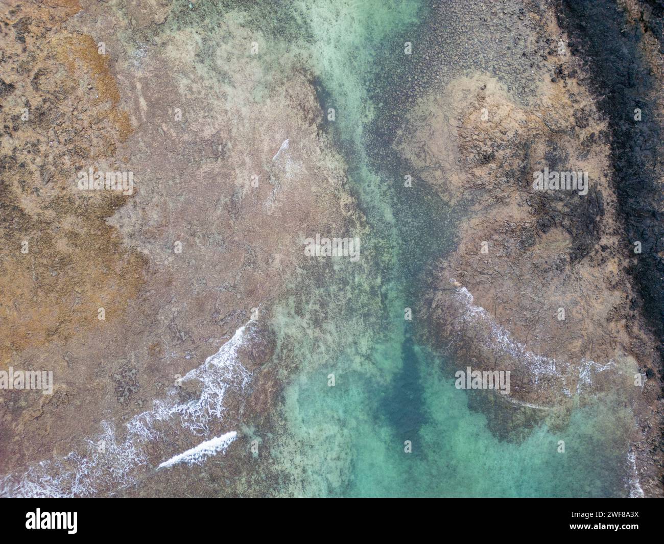 Ocean floor topography hi-res stock photography and images - Alamy