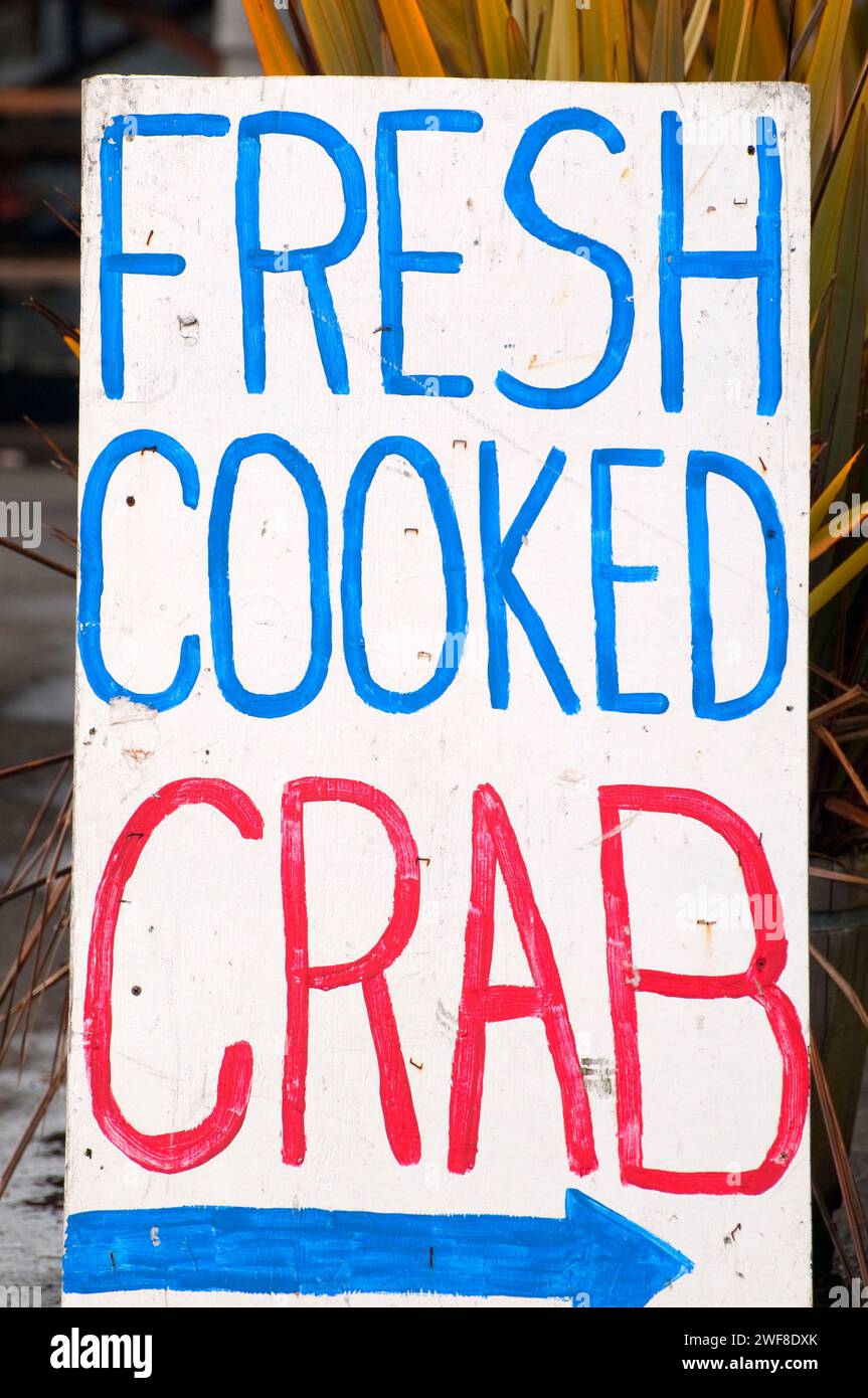Fresh crab sign, Winchester Bay, Oregon Stock Photo - Alamy