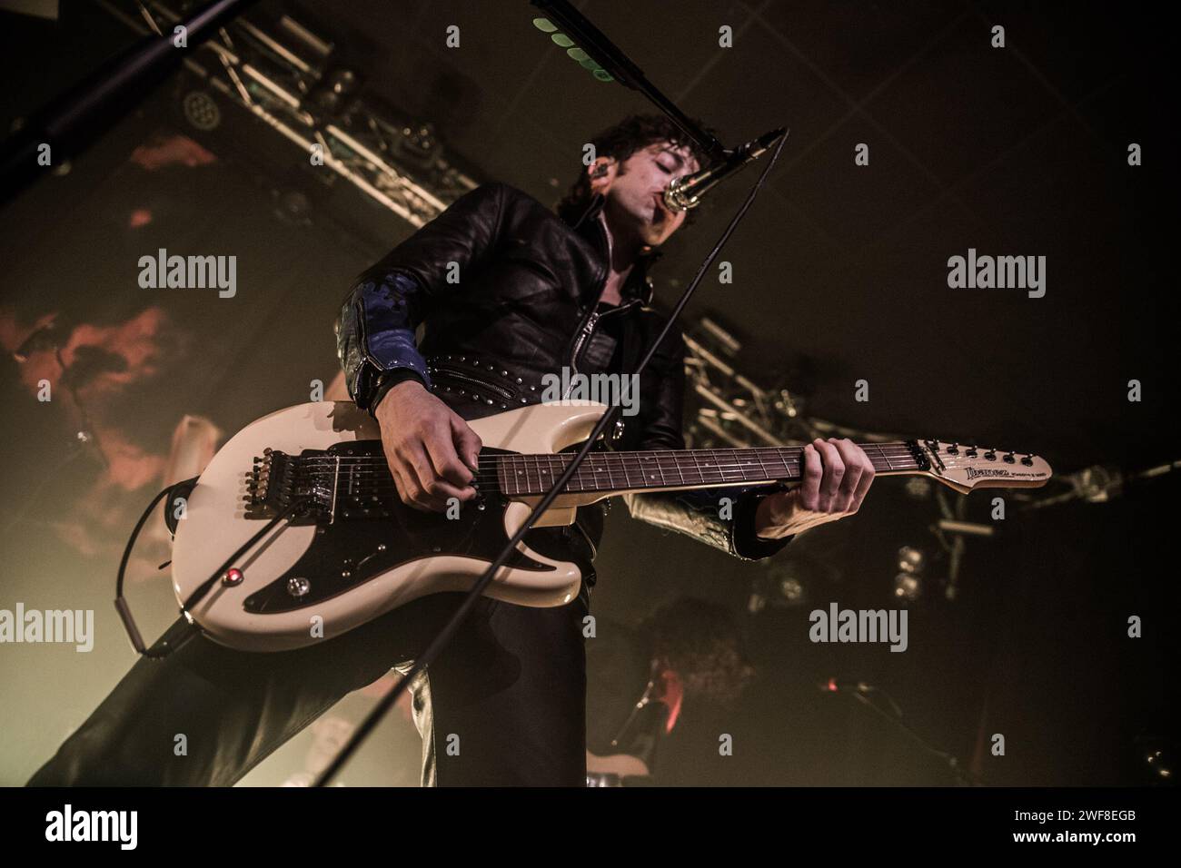 Des Rocs, a young American rocker who has recently released the new ...