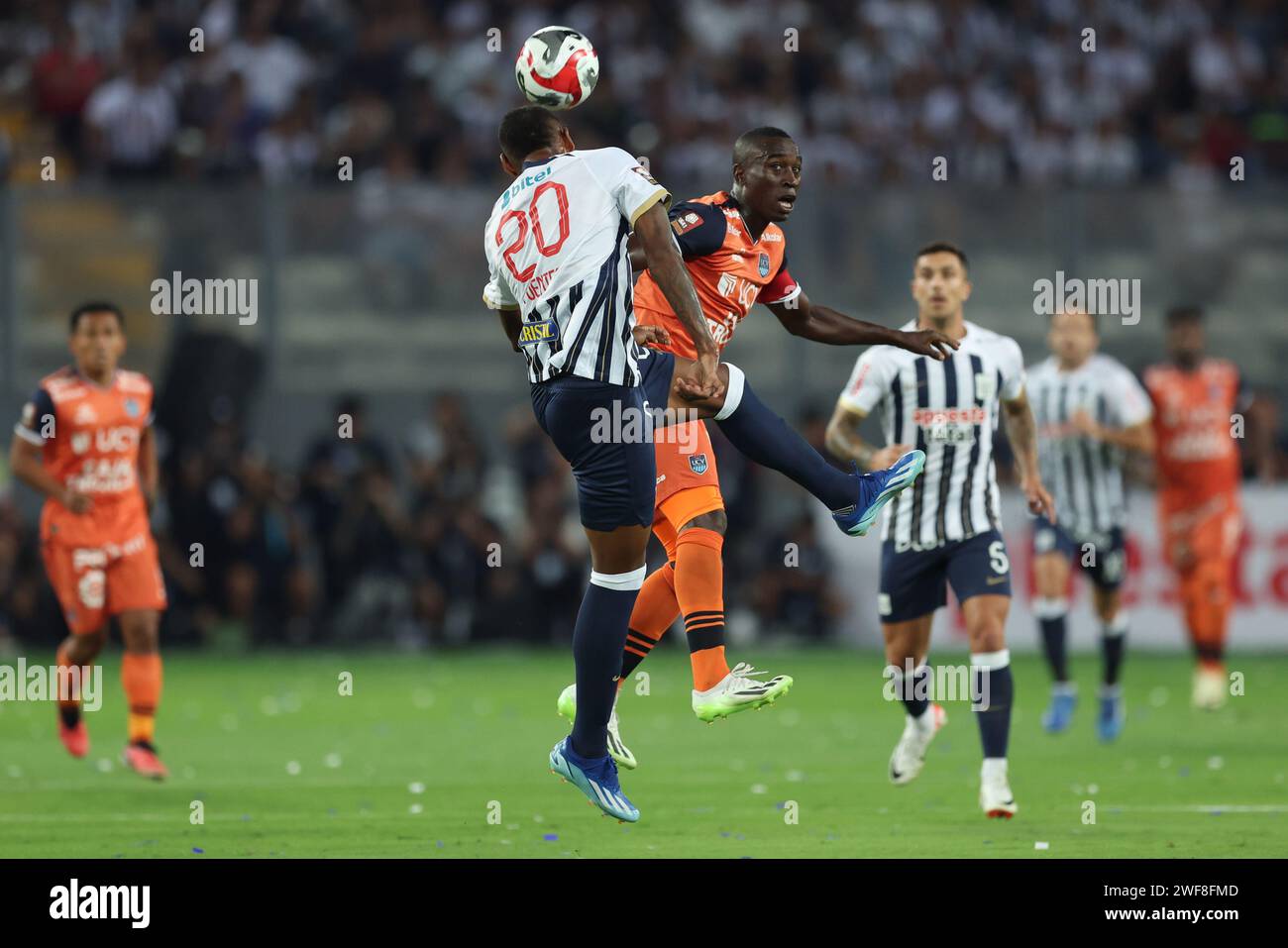 Aldair Fuentes of Alianza Lima and Yorleys Mena of Universidad Cesar ...