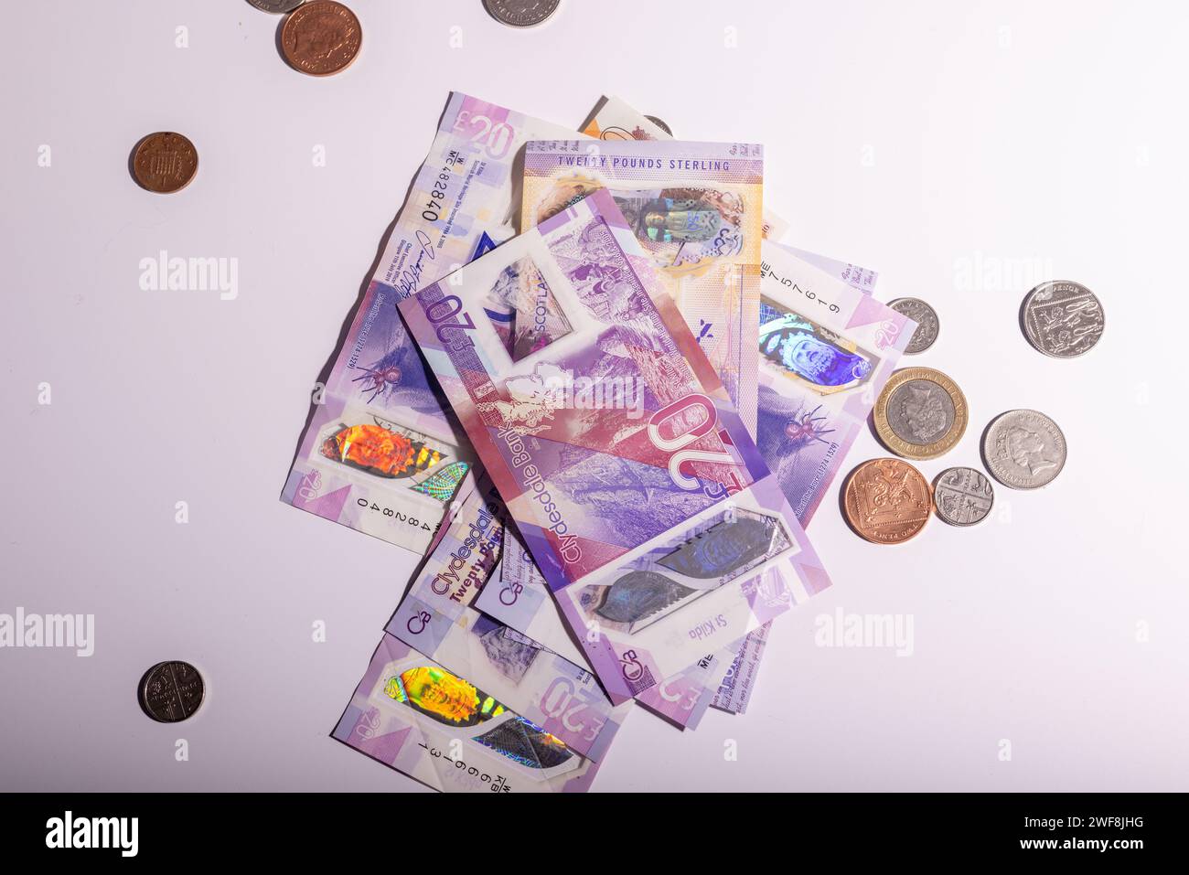 Isolated british pounds notes and coins Stock Photo - Alamy