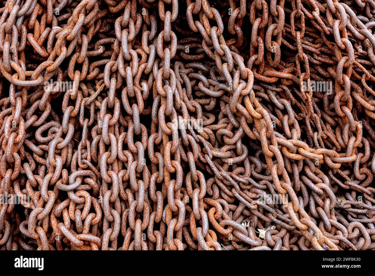 Old chains and shackles hi-res stock photography and images - Alamy