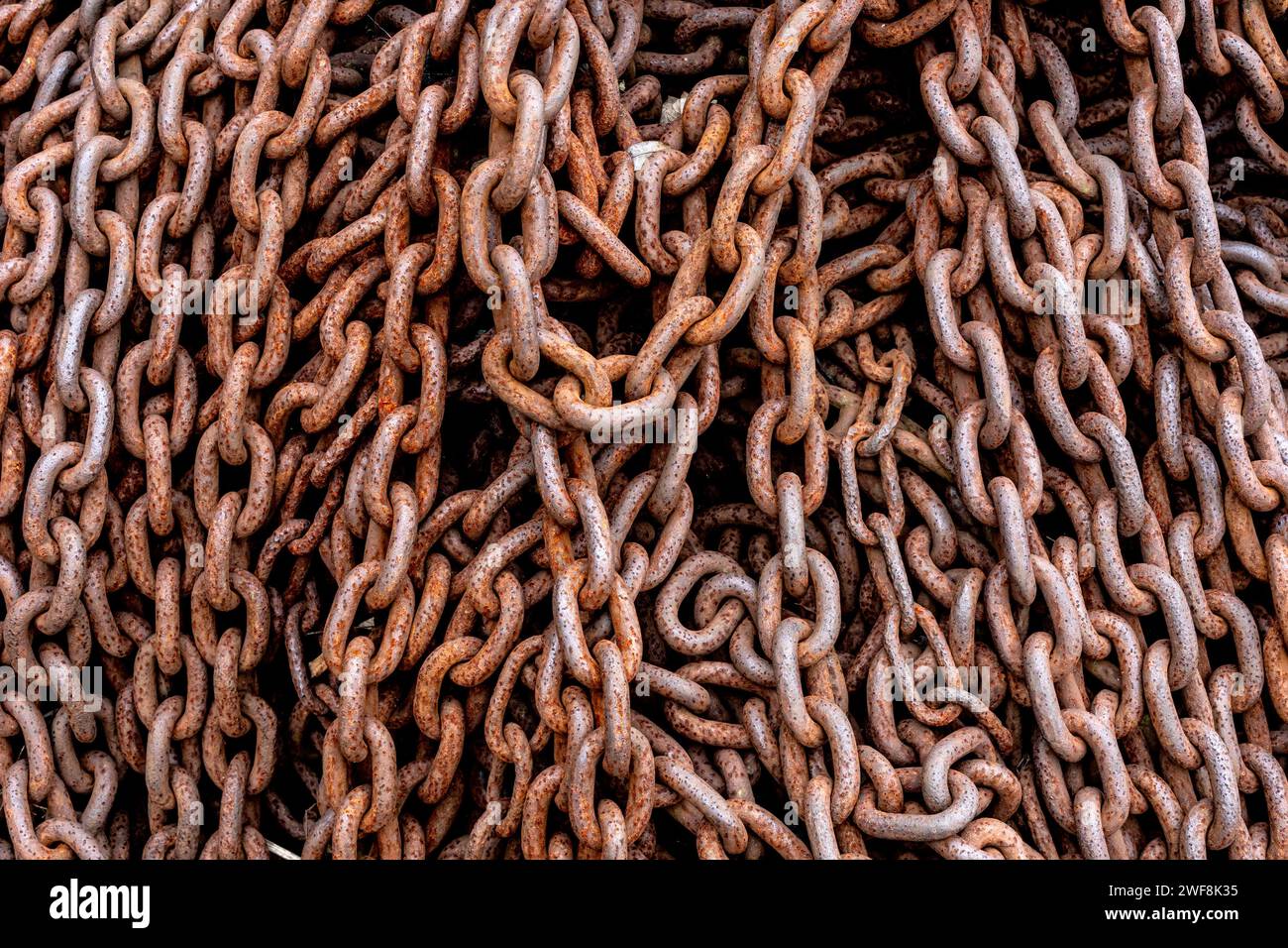 Old chains and shackles hi-res stock photography and images - Alamy