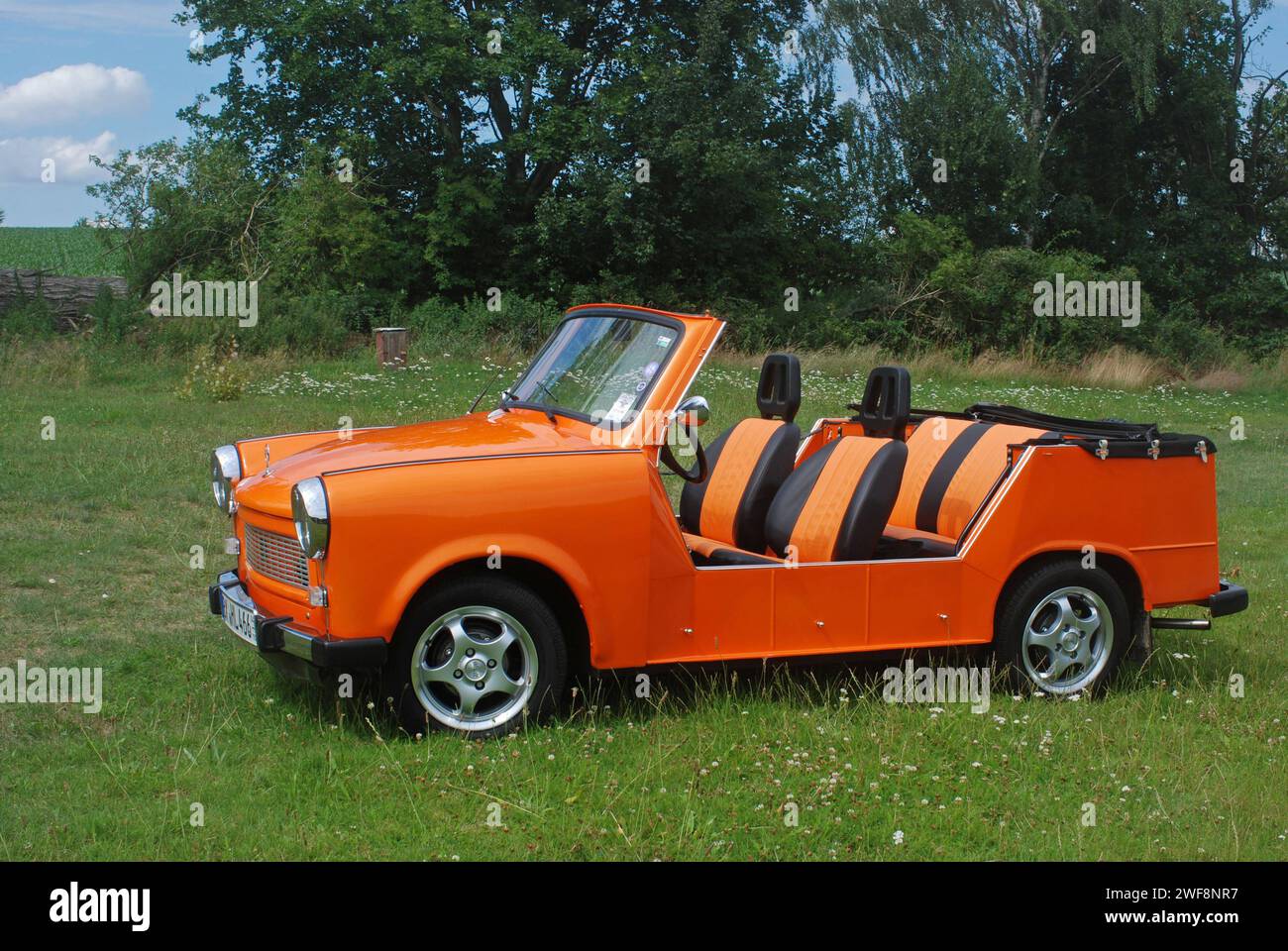 Kubelfahrzeug hi-res stock photography and images - Alamy