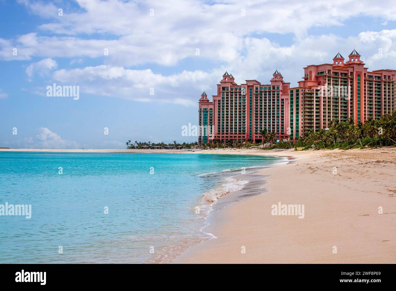 Tropical Caribbean Sea and beach on Paradise Island in Nassau, Bahamas ...