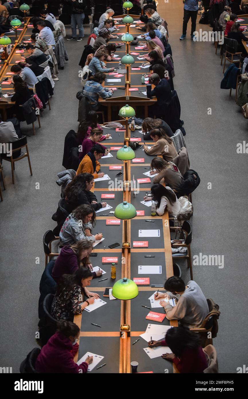 Paris, France. 29th Jan, 2024. Participants attend the Grand Dictation ...
