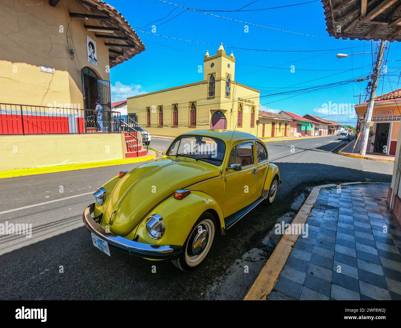 Neoclassical architecture yellow house hi-res stock photography and ...