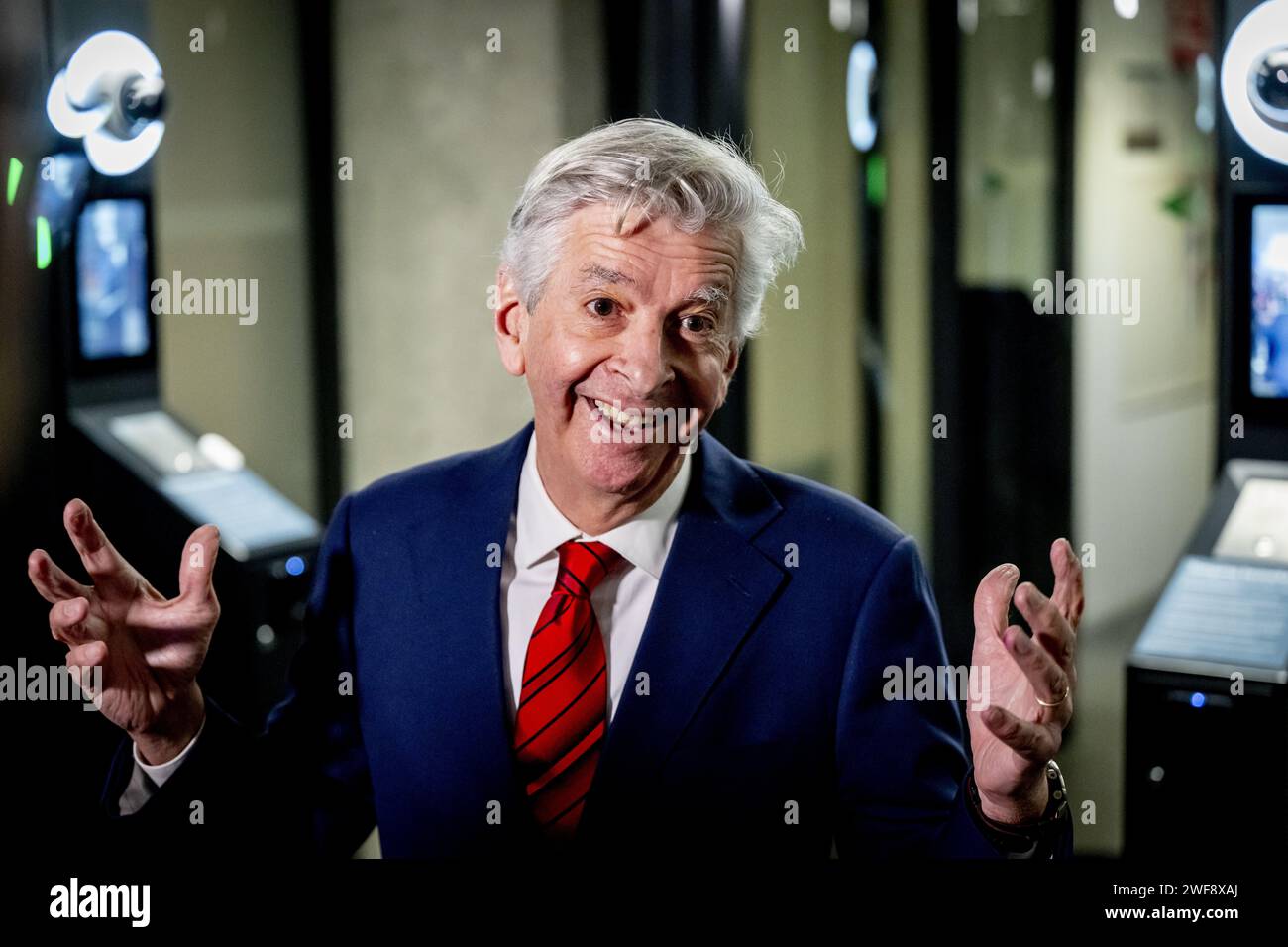 THE HAGUE - Informer Ronald Plasterk after a conversation with the ...