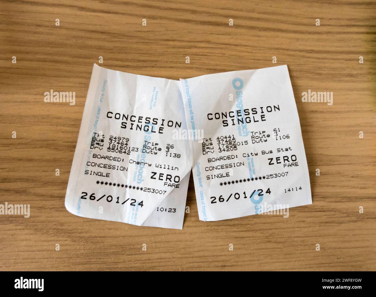 One ticket from lincoln bus station hi-res stock photography and images ...