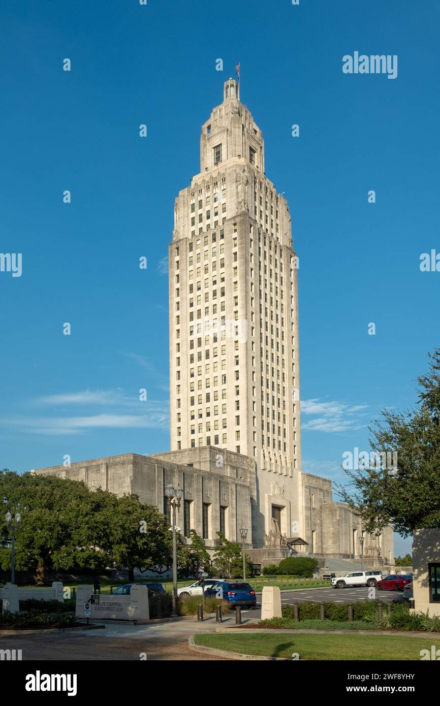 Louisiana state capitol tower in Baton Rouge, USA Stock Photo - Alamy