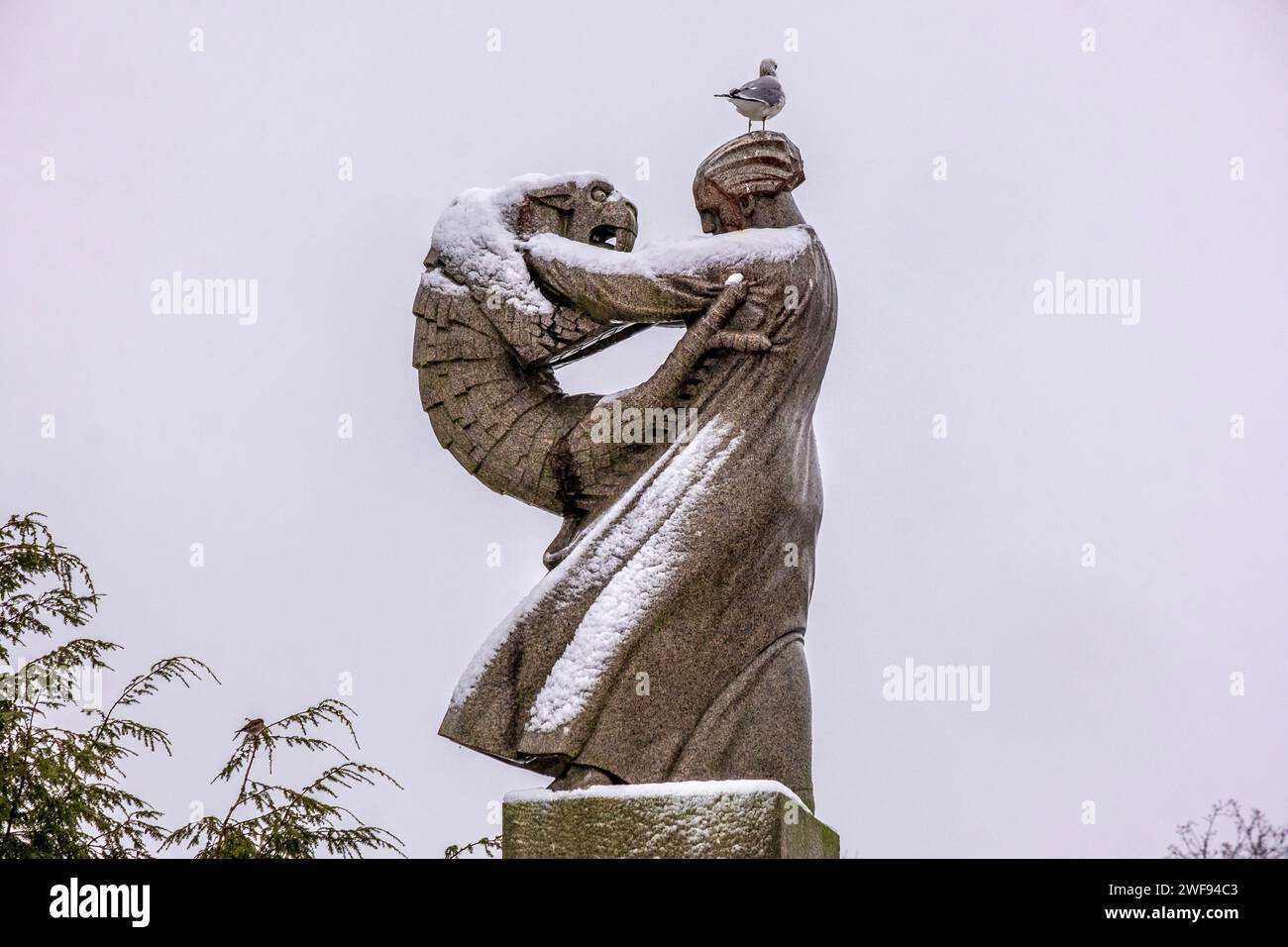 Statues by Norwegian sculptor Gustav Vigeland at Frogner Park in Oslo ...