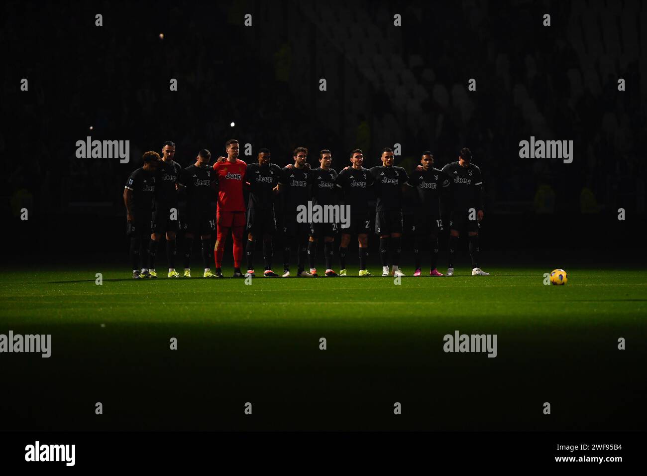 Juventus player observe a minute of silence for Gigi Riva during the ...