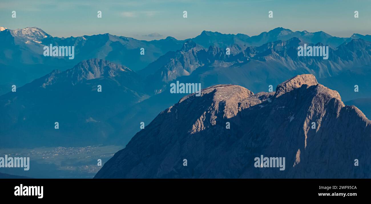 Serleslifts hi-res stock photography and images - Alamy