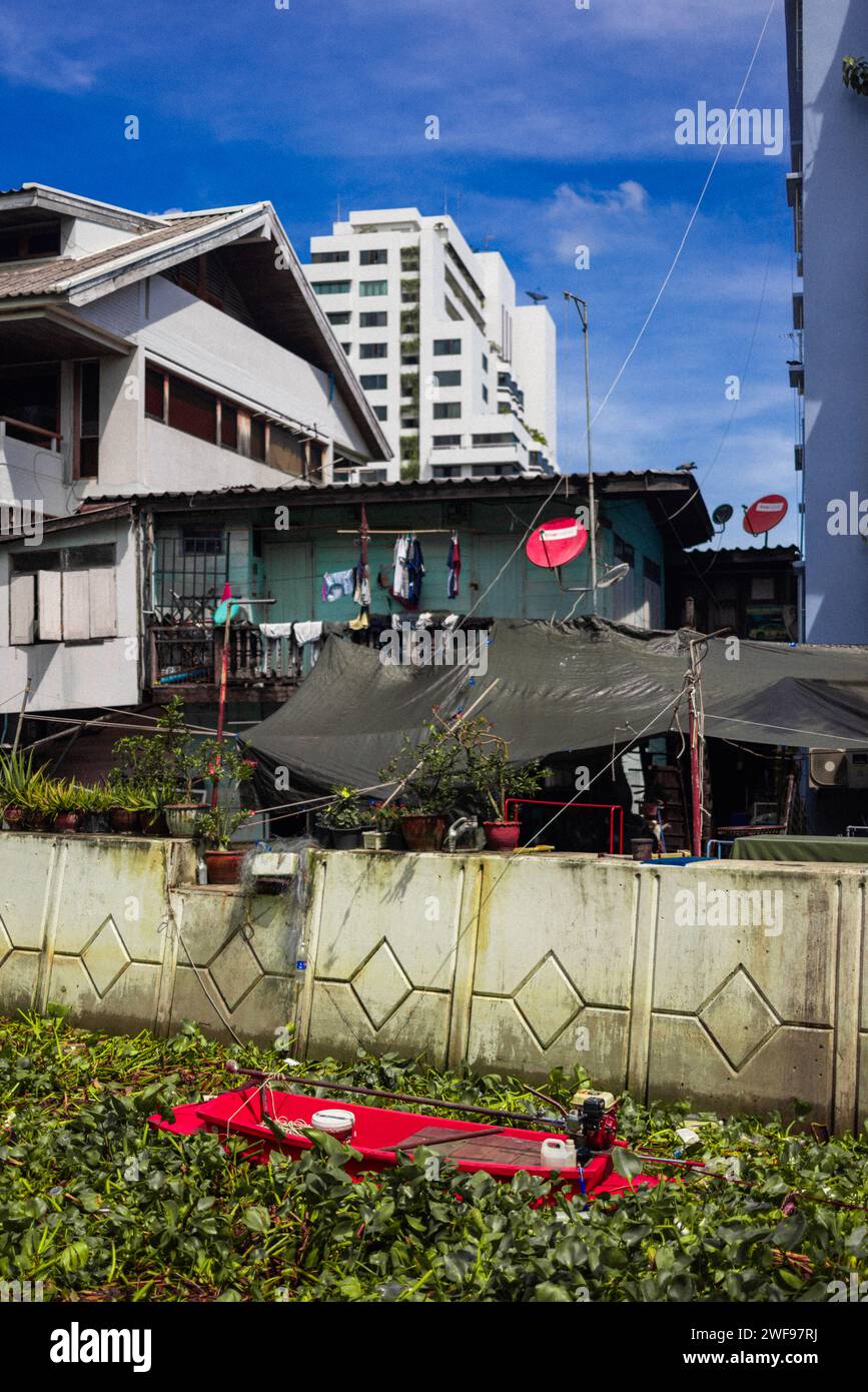 Urban design urban bustling buildings hi-res stock photography and images - Alamy