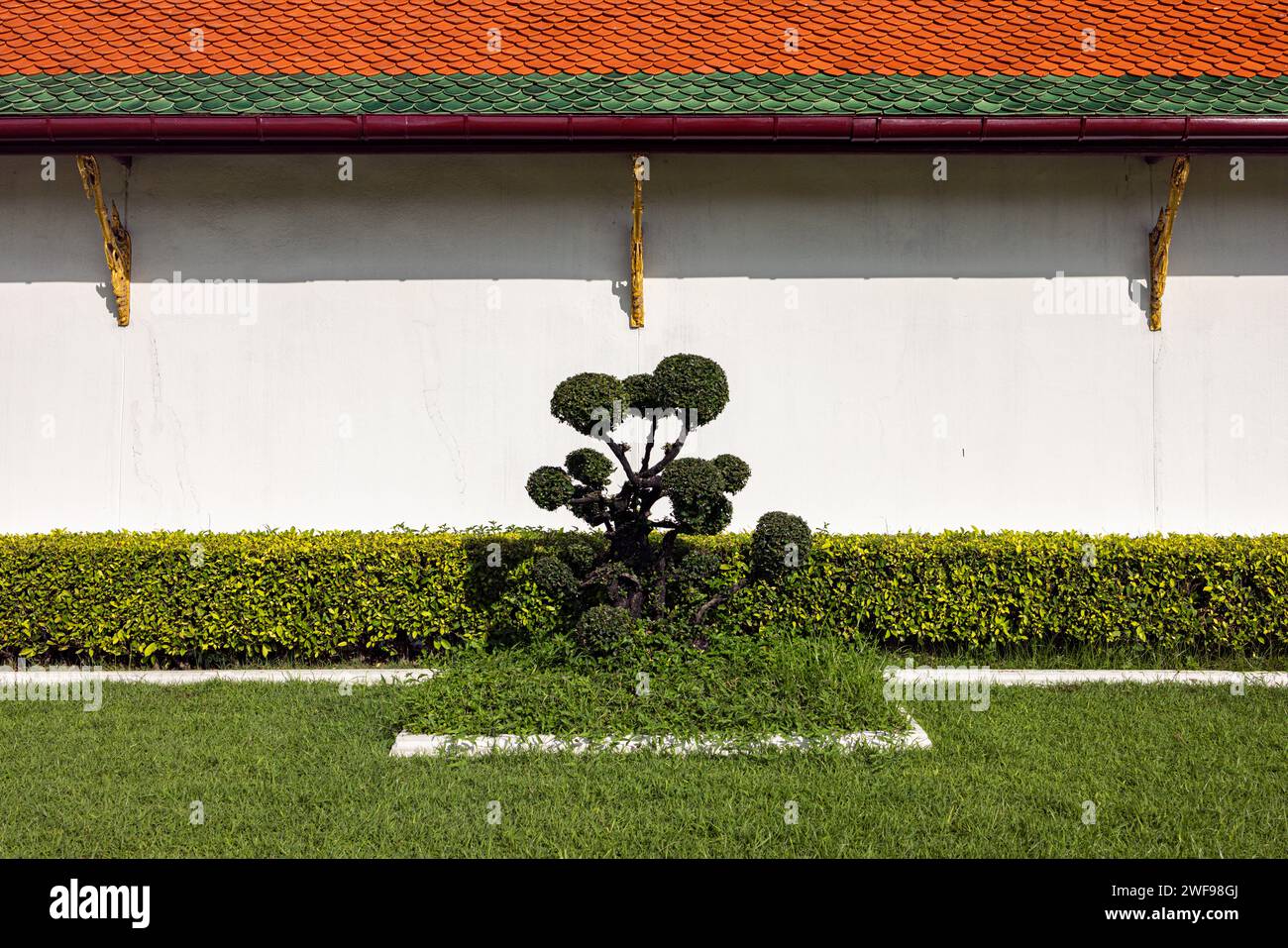 Well maintained and clean hi-res stock photography and images - Alamy