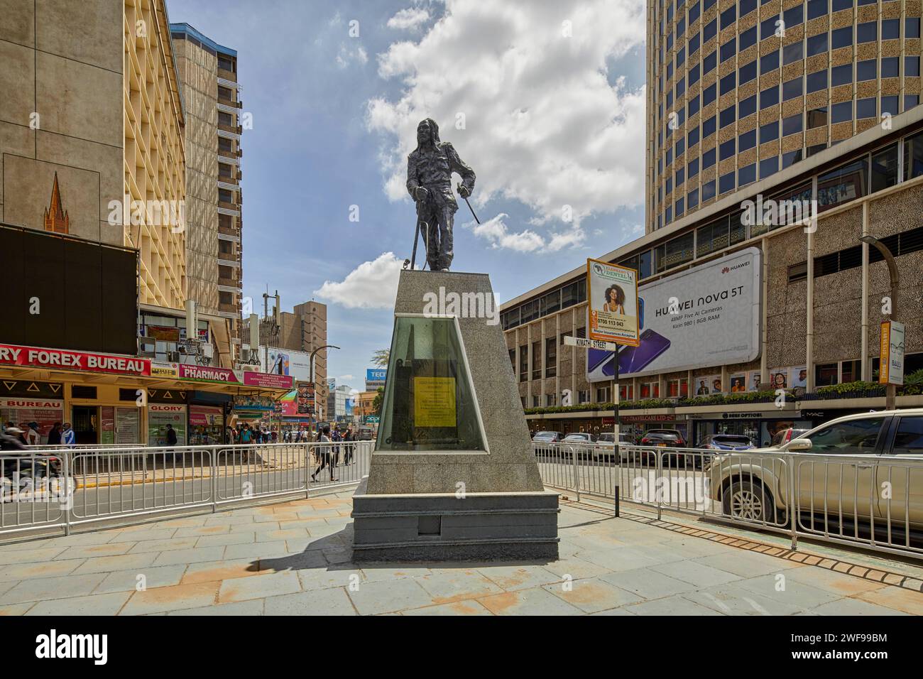 Dedan Kimathi Statue, Nairobi, Kenya, Africa Stock Photo - Alamy