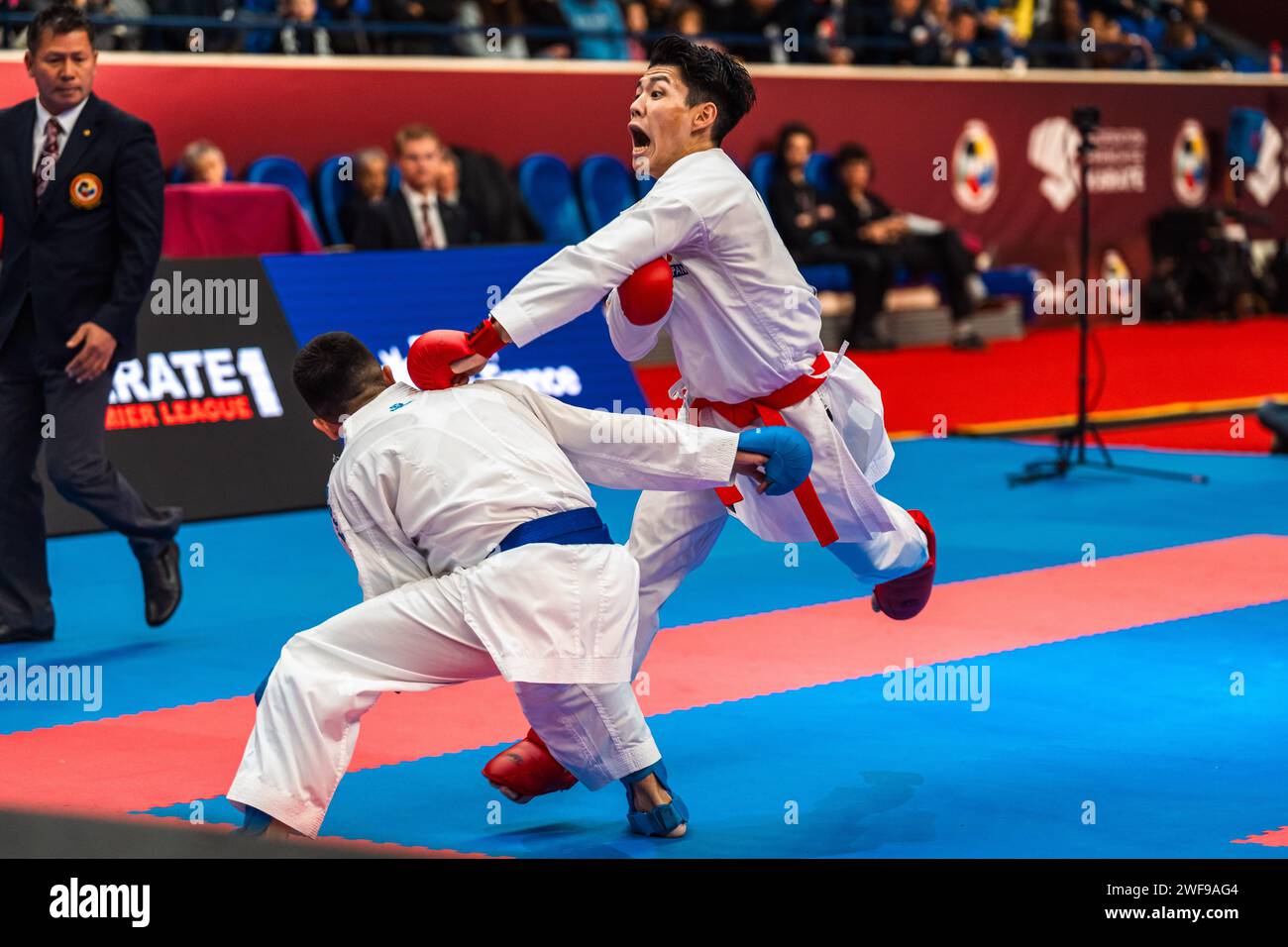 Eray SAMDAN of Turkiye and Hiromu HASHIMOTO of Japan, Male Kumite -60kg ...