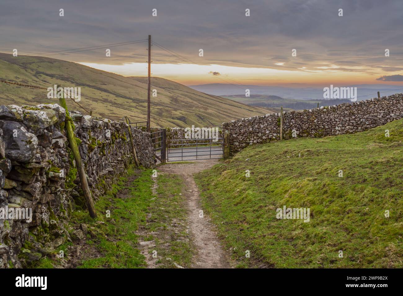 The Settle Loop is a 10 mile circular route that can be started and ...