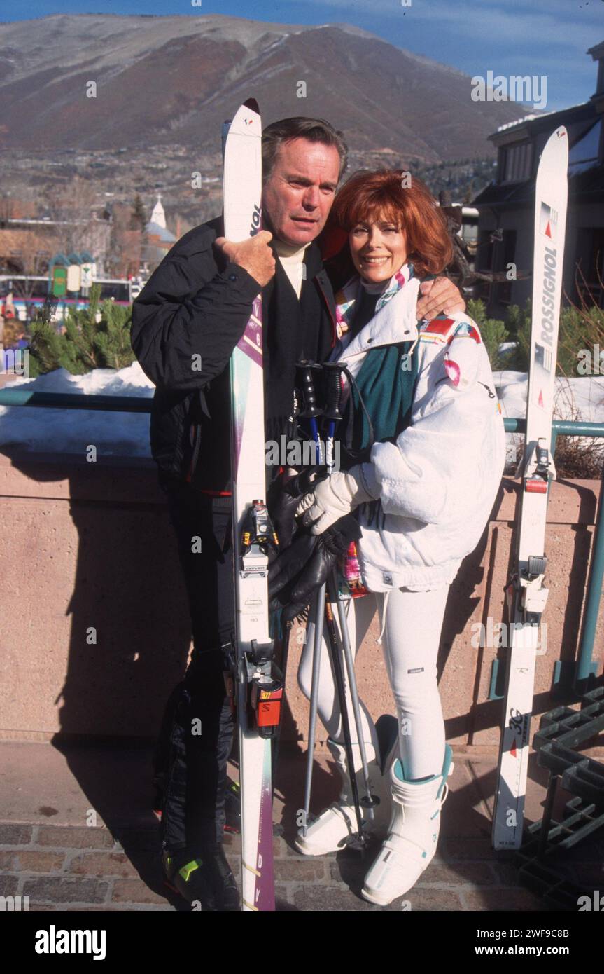 Robert Wagner, Jill St John, 1994. ph: John Barrett/PHOTOlink/Courtesy ...