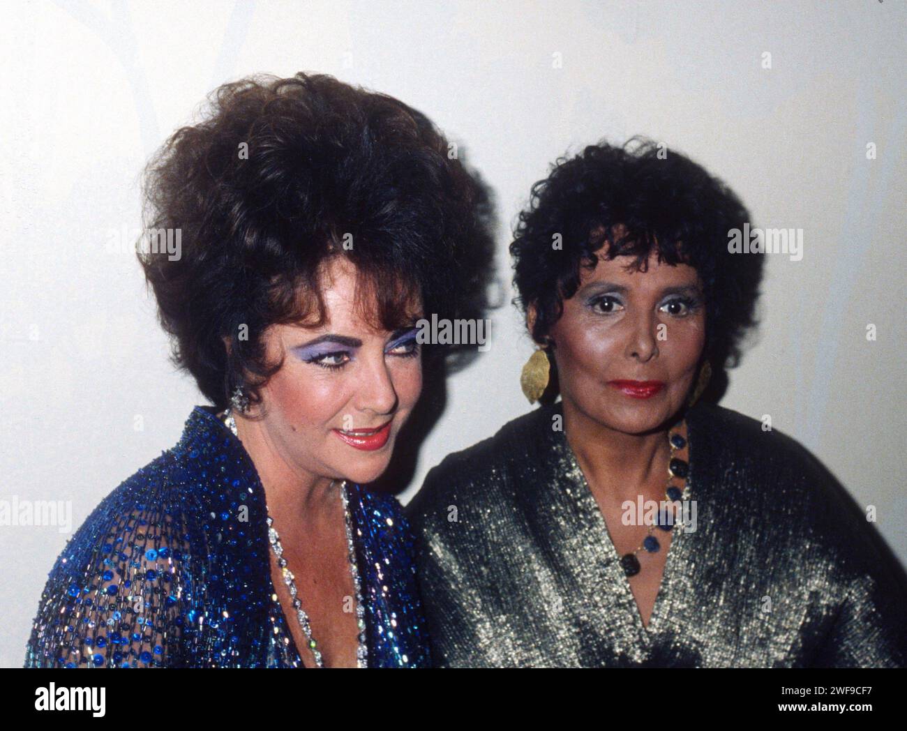 Elizabeth taylor john barrett hi-res stock photography and images - Alamy