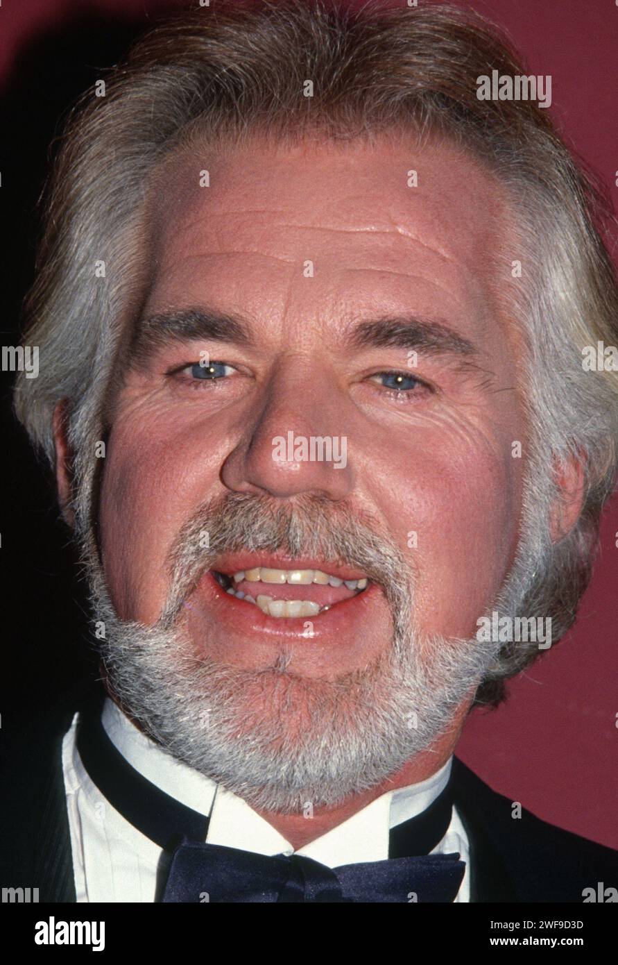 Kenny Rogers, 1990. ph: John Barrett/PHOTOlink/Courtesy Everett ...