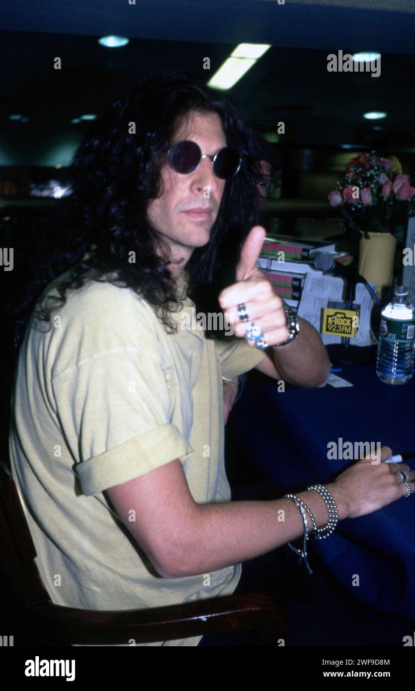 Howard Stern at a book signing for his book Private Parts, Barnes and ...
