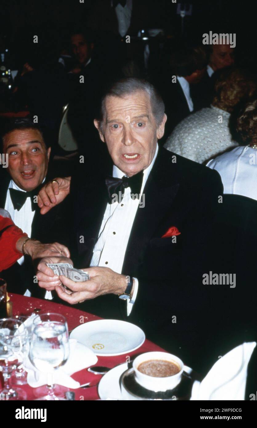 Miltonberle001 hi-res stock photography and images - Alamy