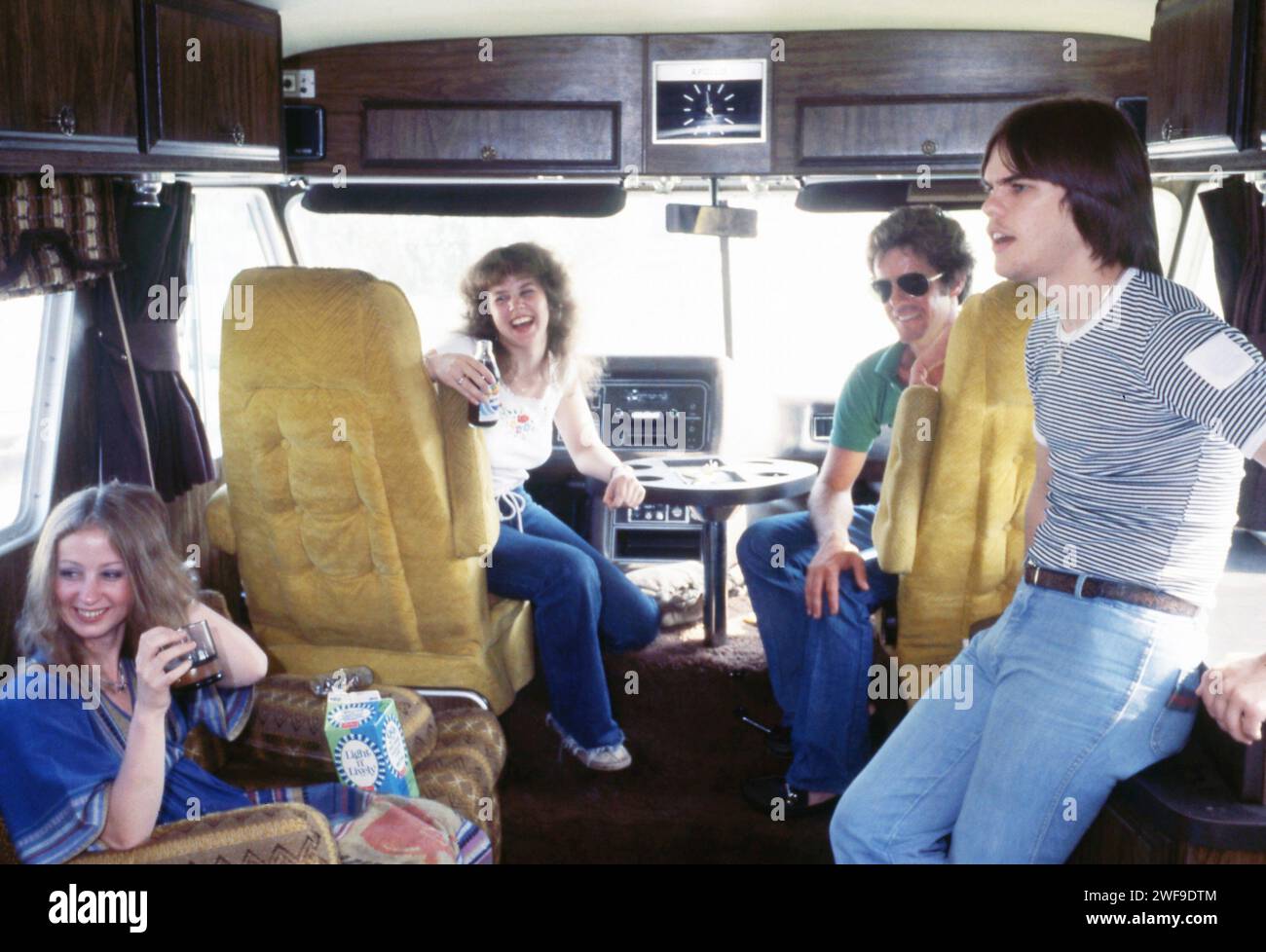 Linda Blair (second from left), her sister Deborah Blair (left), Ted ...