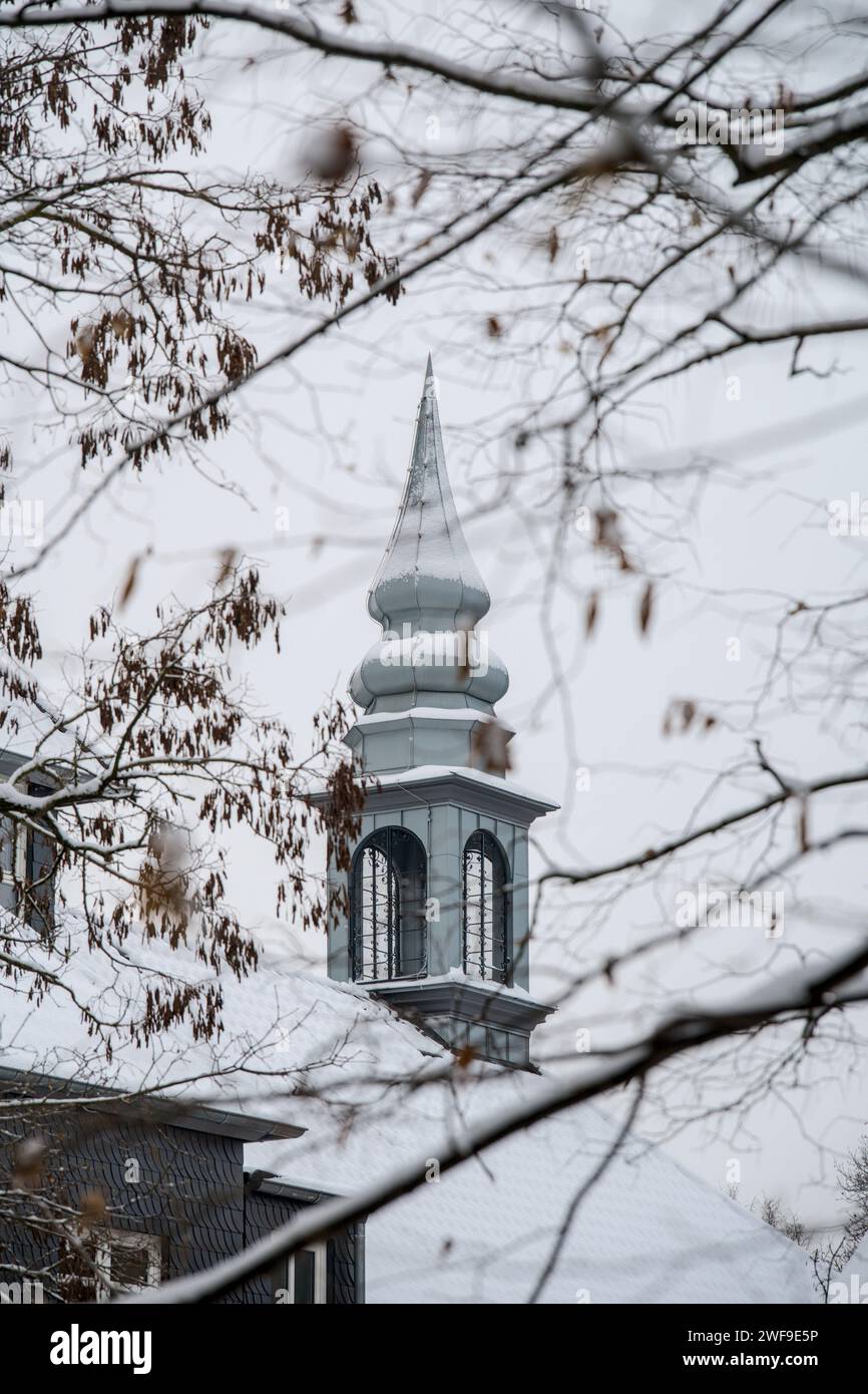 Old graveyard in winter snowfall hi-res stock photography and images ...