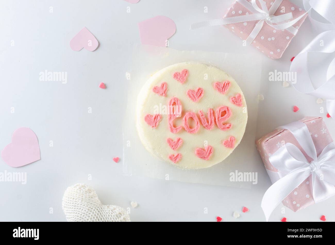 Little cake with "love" inscription. Cake for Valentine's Day, Mother's ...