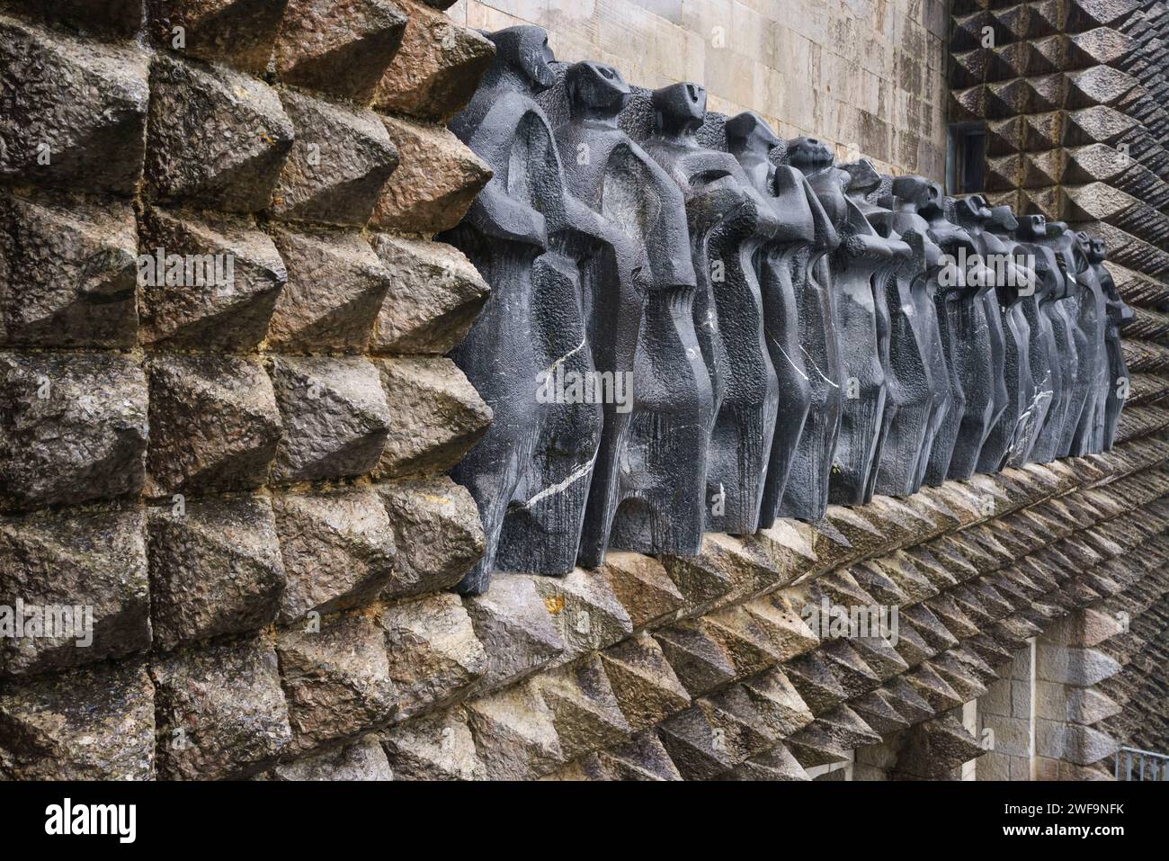 sculptures of the 14 apostles on the façade, sculptor Jorge Oteiza ...