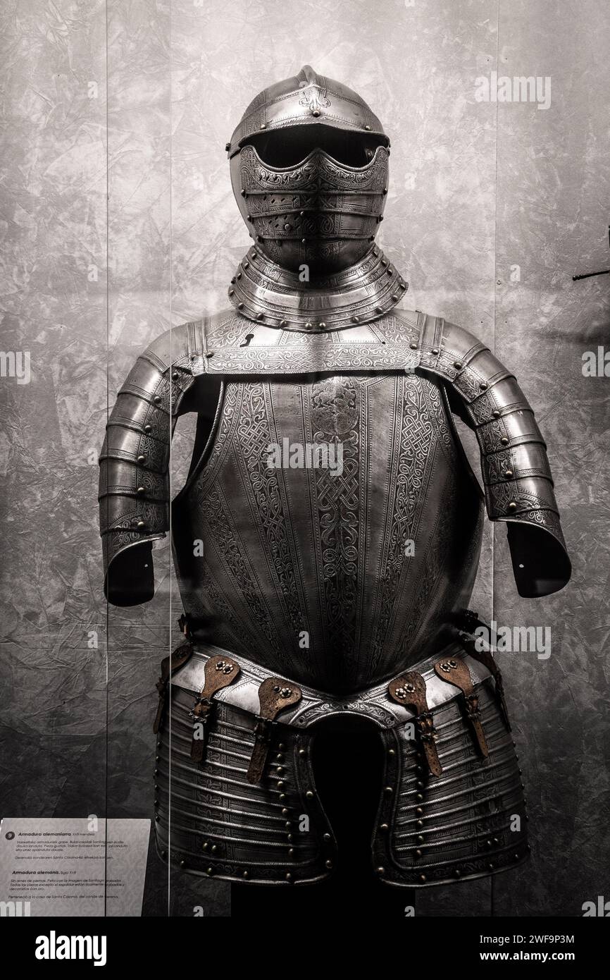 German armor with engraving of Santiago, 17th century, Álava Armory ...