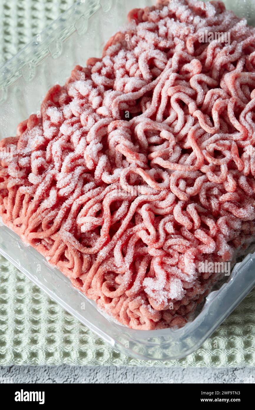 Mince beef packaging hi-res stock photography and images - Alamy
