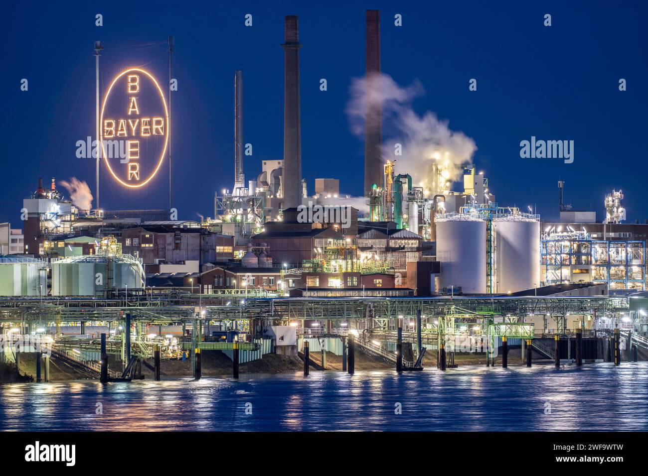 Kulisse des Chempark Leverkusen, Bayer Leverkusen, Chemiepark ...