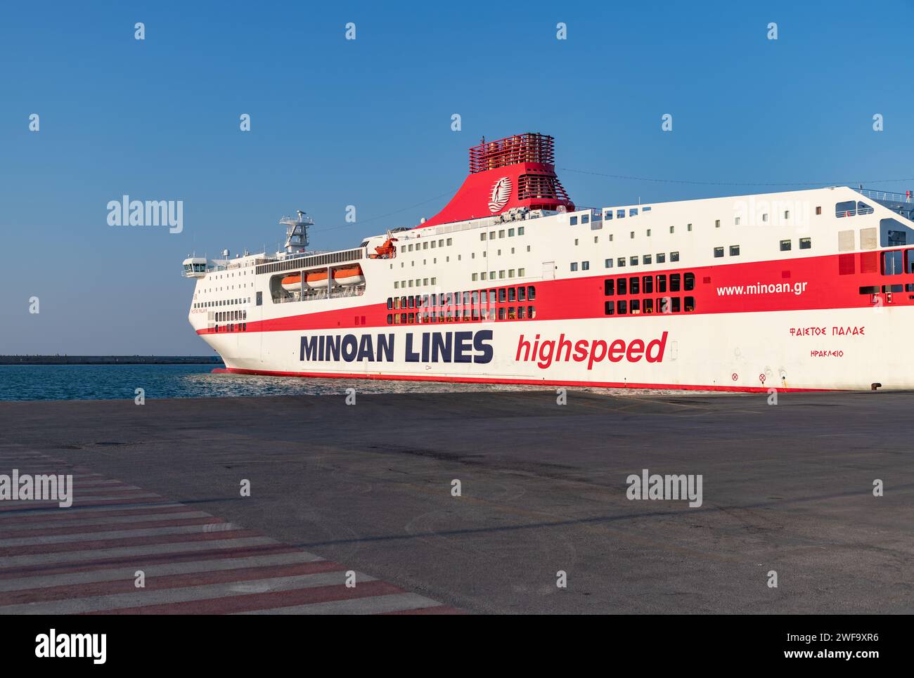 Festos palace minoan lines hi-res stock photography and images - Alamy