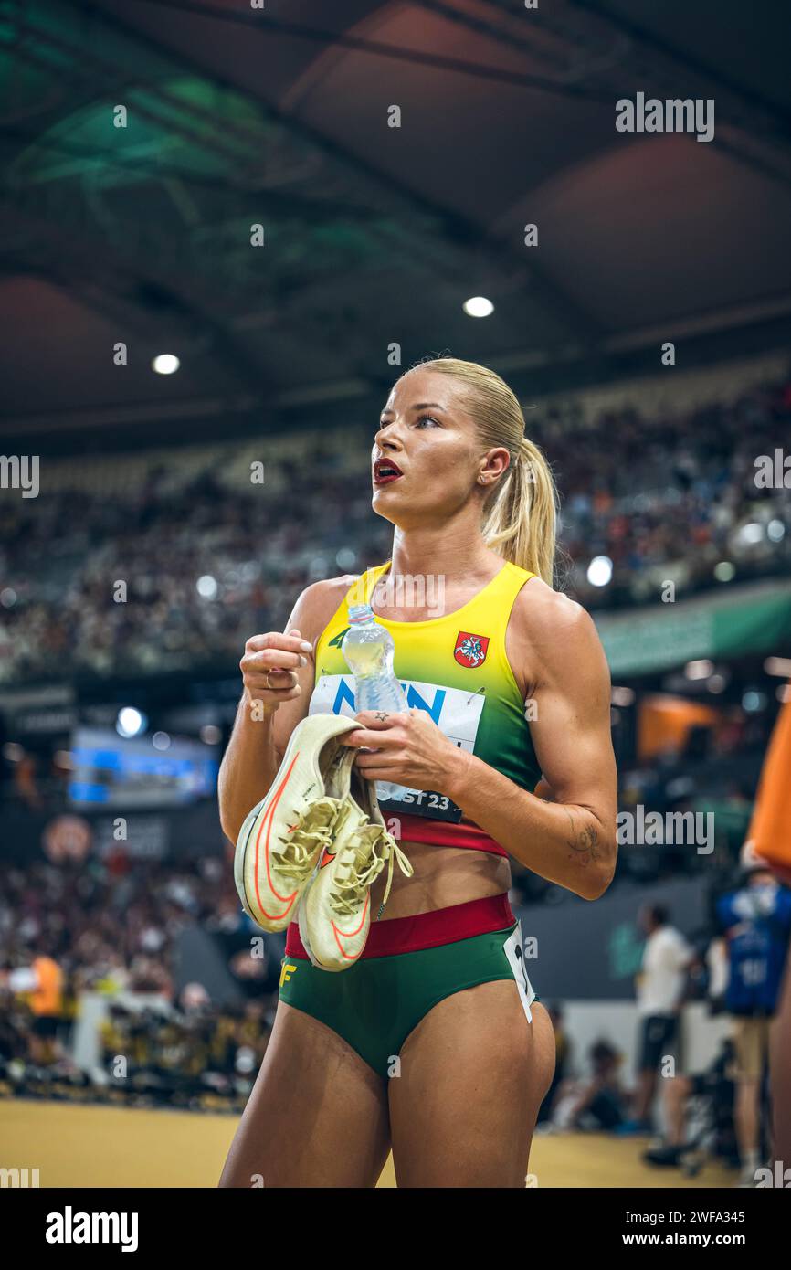 Modesta Juste Morauskaite participating in the 400 meters at the World ...